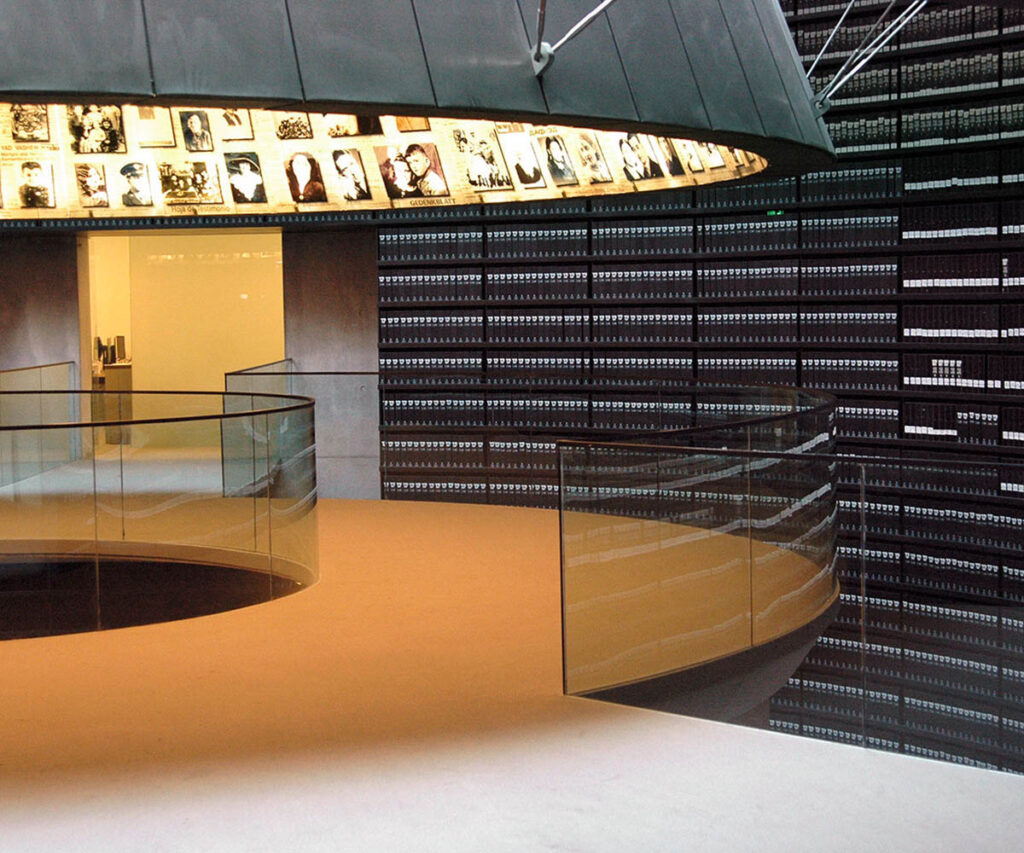 Honoring the Righteous Among Nations - Yad Vashem Foundation